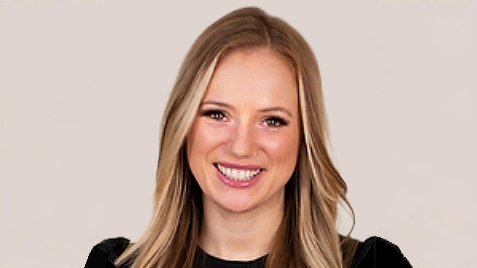 Jasmine De Fina - 700 Club Canada